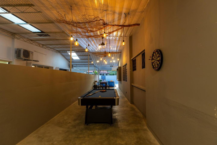 5r4b 15pax V Ktv,kid's Pool,pool Table Near Usm,lwe Hospital,spi Arena - Gelugor