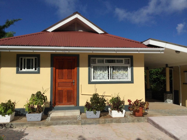 Mountain Top Chalet - Seychelles