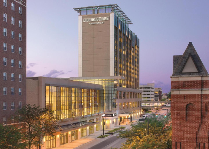 Doubletree By Hilton Hotel Cedar Rapids Convention Complex - Cedar Rapids, IA