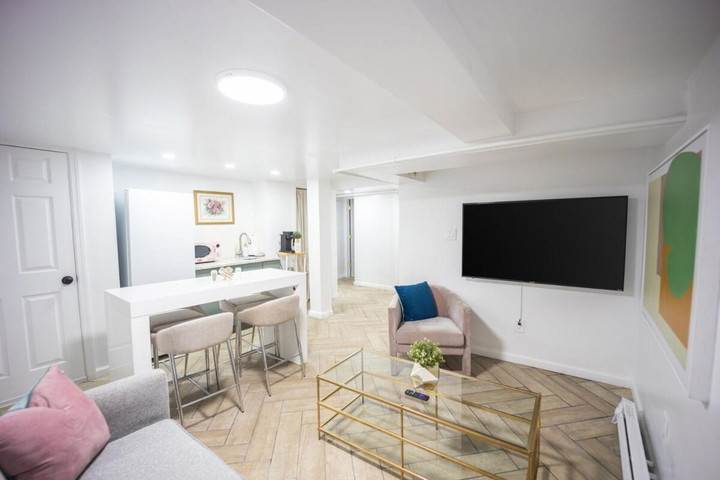 Retro 2 Bedroom Basement Apt With Free Street Parking - Dobbs Ferry, NY