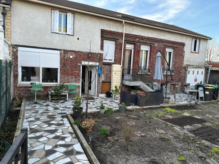 4 Chambres Privées Dans Un Pavillon Chaleureux - Bagnolet