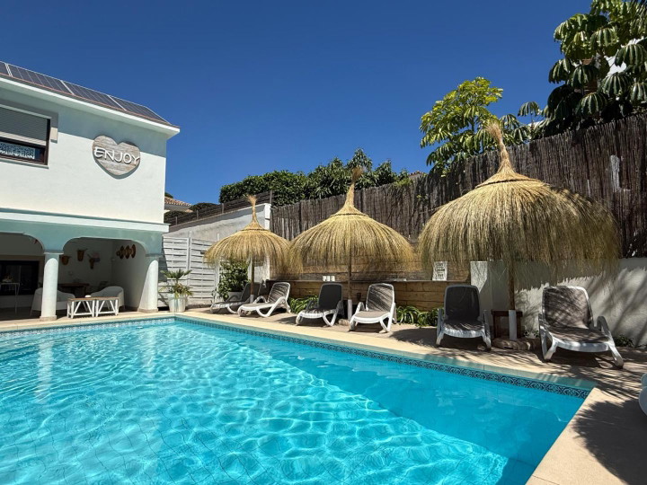 Casa Holandaluzas Marbella Near Beach, With Salt Water Pool And Private Parking - Marbella