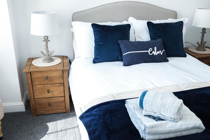 Portsmouth Apartment *Newly Refurbished *Central - Gosport