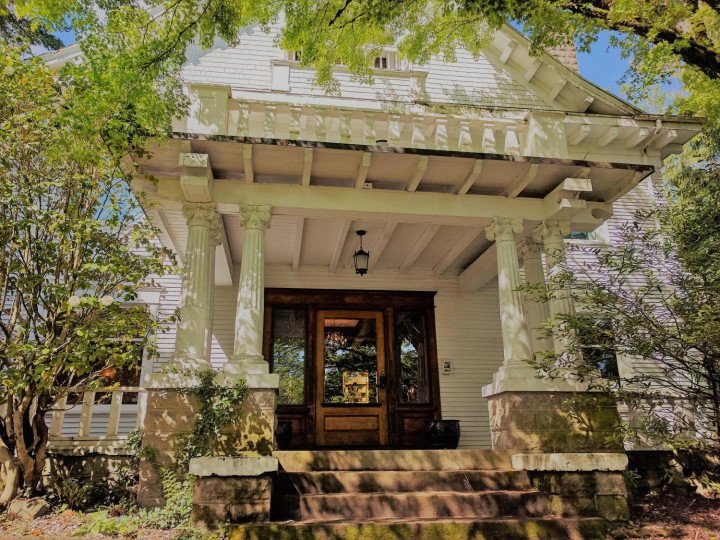 Evermore Guesthouse - Portland, OR