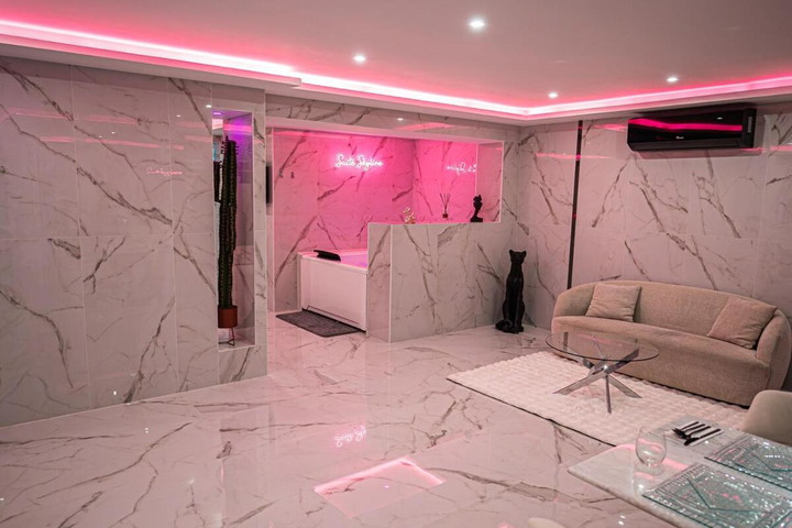 Beautiful Skyline Suite 30 Minutes From Paris! - Cergy