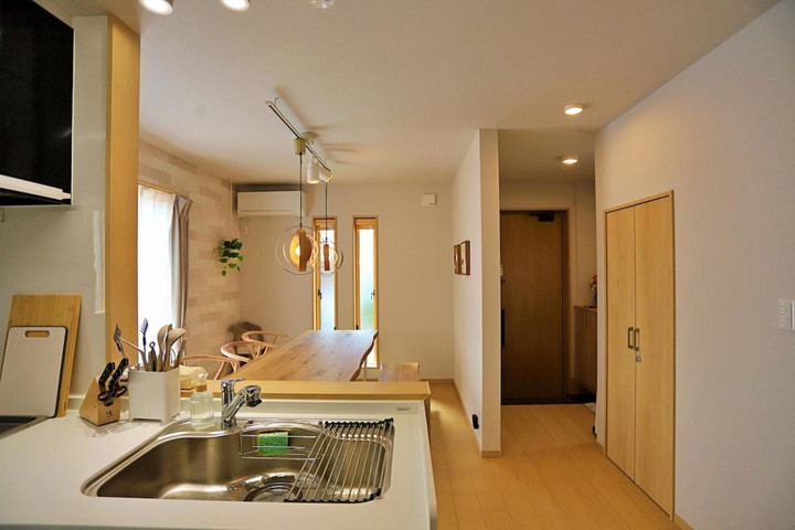 Bacolod Wonder A B Whole House Rental For 6 People - Nikko
