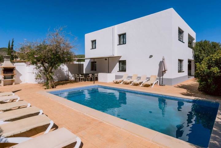 Villa Torres 10 Minute Walk From Playa Den Bossa - Ibiza