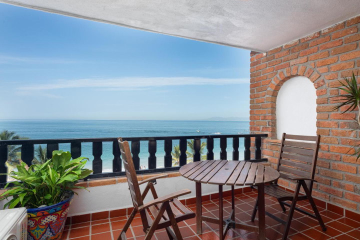 2br Oceanside Resort Condo Pool & Private Beach - Puerto Vallarta