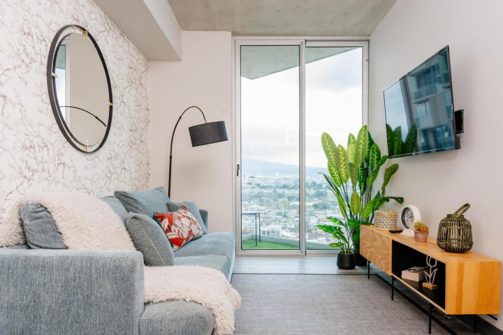 Secrt Sabana 2br · City View · High Floor · Pool & Gym · Apt 2416 - San José