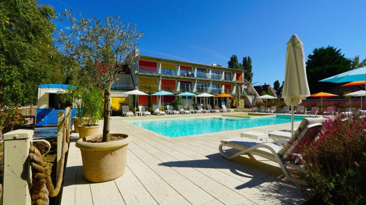 Colors Holiday Hotel - Zamárdi