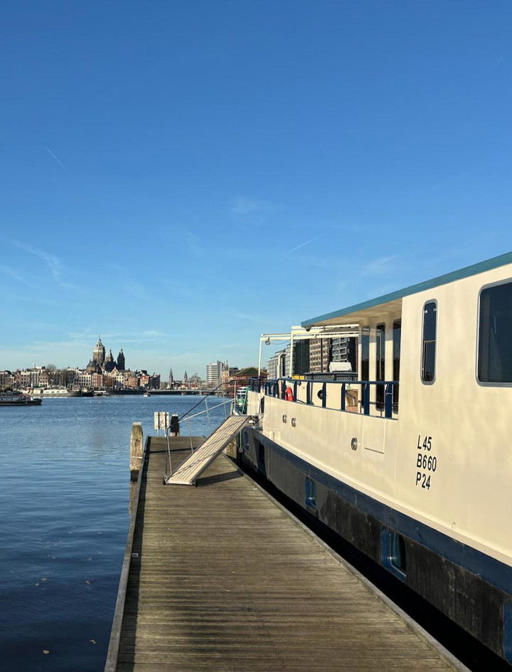 Hotelboat Iris - Amsterdam