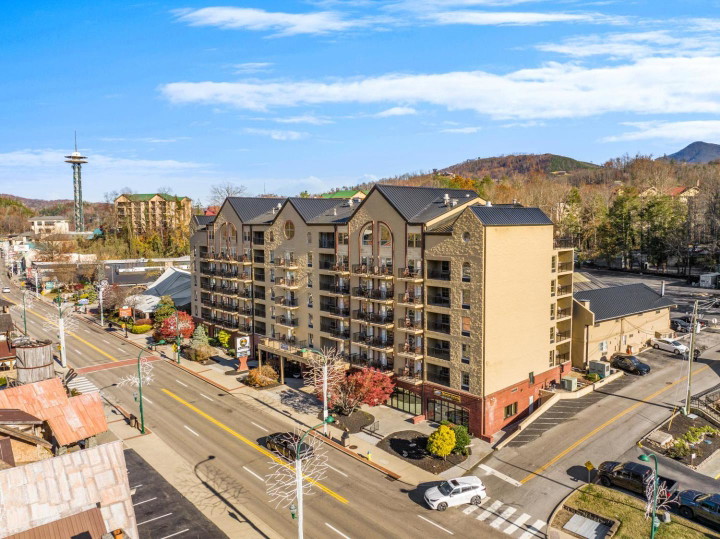 Black Bear Inn & Suites - Gatlinburg, TN