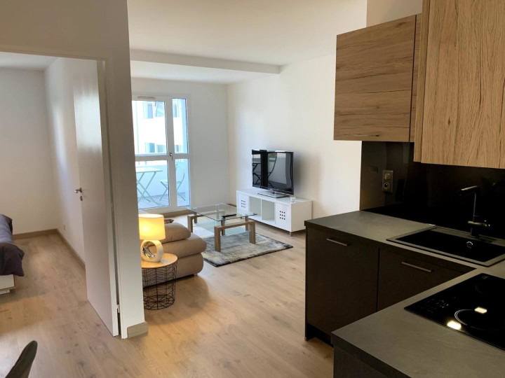 Très Bel Appartement T2 De Standing Entièrement Meublé à 5 Min à Pied Du Centre. - Divonne-les-Bains