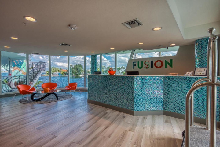 Fusion Resort Waterfront Suites - Treasure Island, FL