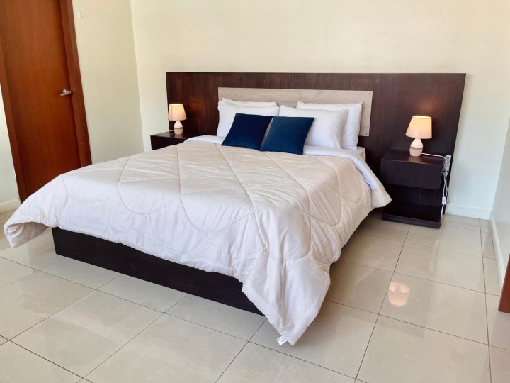 Suite En Riverfront Puerto Santa Ana - Équateur
