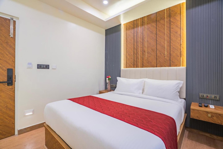 Rcc Hotels Biz Stays Begumpet - Karnataka