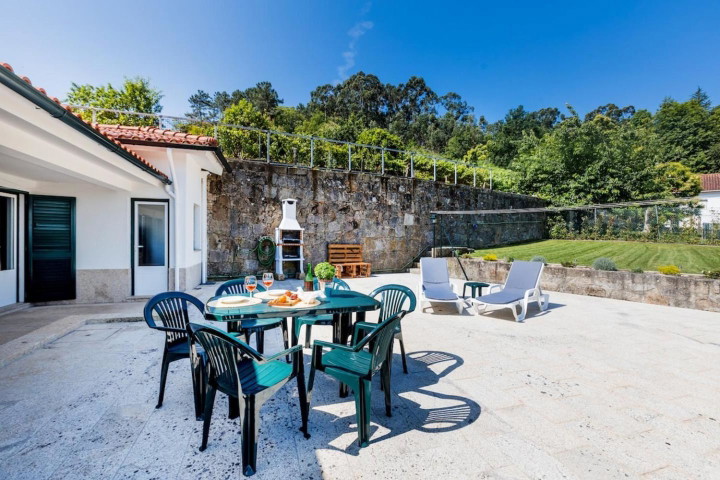 Casa Da Leira With Garden - Vila Nova de Cerveira