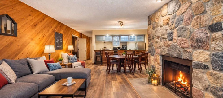 Large 2 Floor Condo, Pool Pass, Beach Club, Walk To Shanty Creek - Torch Lake, MI