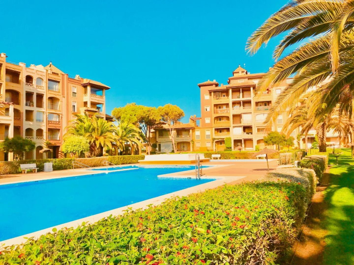 Alcaraván, Isla Canela - By Ac Real - Ayamonte