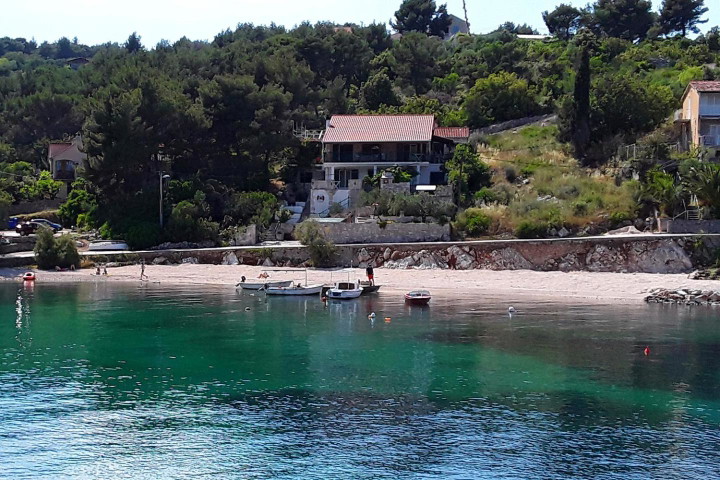 Apartments By The Sea Rogac, Solta - 5166 - Maslinica