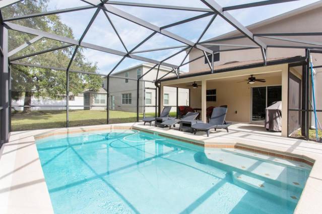 Clearwater Holiday Home - Largo, FL