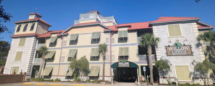 Willow Lodge - Litchfield Beach, SC