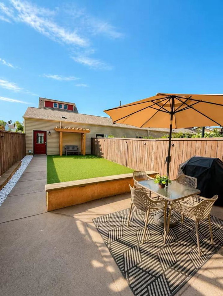 Family-friendly 4br Retreat Sleeps 12, Private Yard, Garage, Close To Stadiums, Casino & Downtown - Pittsburgh, PA
