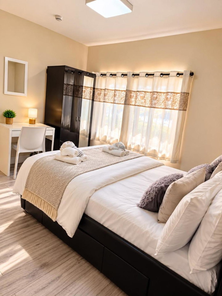Goldennest 3bed Spacious Room With 2 Private Bathroom, Garden Free Wi-fi Free Parking Medway Gillingham Kent - Chatham