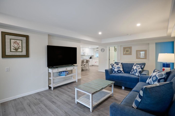 Blue Lagoon Gorgeous 3 Br Condo With Pool And Spa At Margarita Mansion - Fort Myers Beach, FL