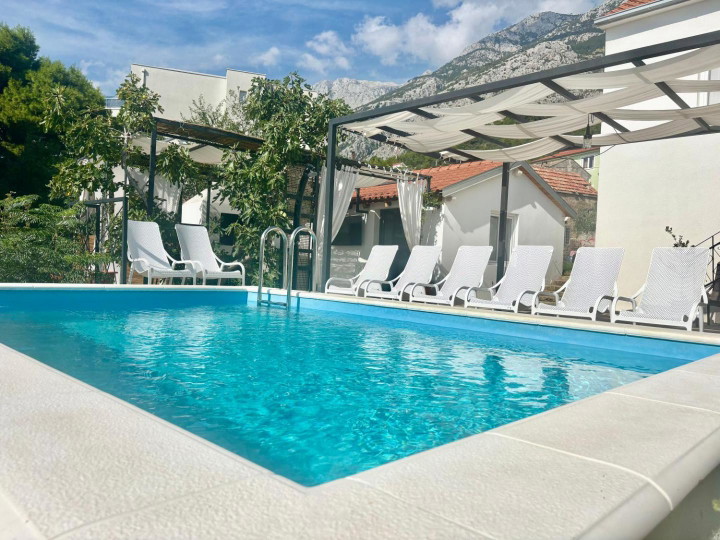 Summer App Pool Spa Jacuzzi 2 - Makarska