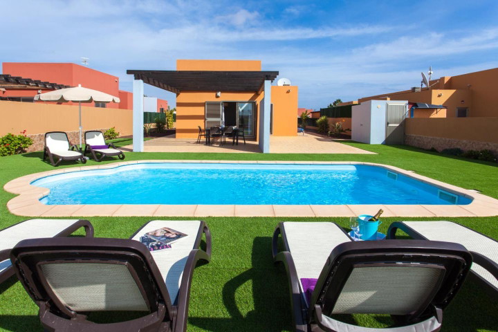 Villa Con Piscina ,Vista Mar Y Campo De Golf - Fuerteventura