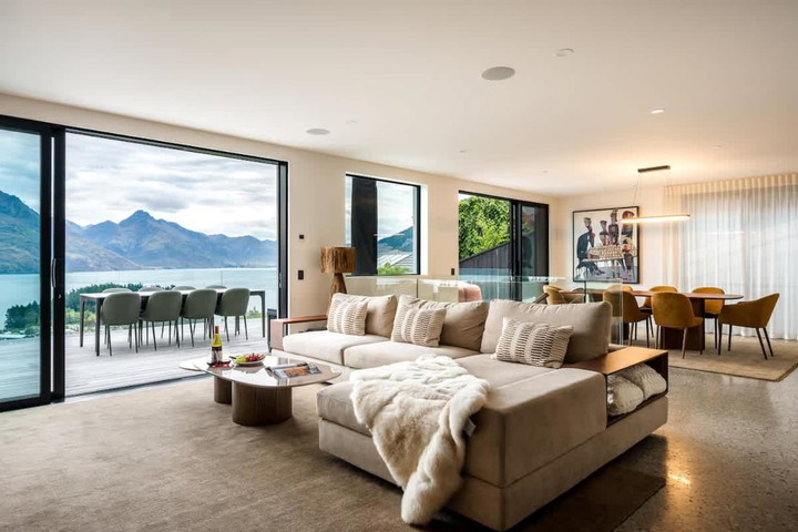 Solara House 3br Hot Tub Fireplace Bbq & Sauna - Queenstown