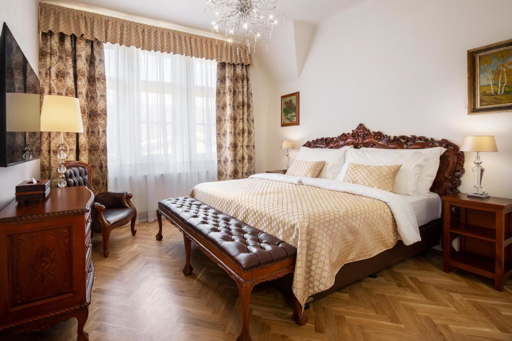 Hotel U Zlatého Stromu Prague By Bhg - Praga