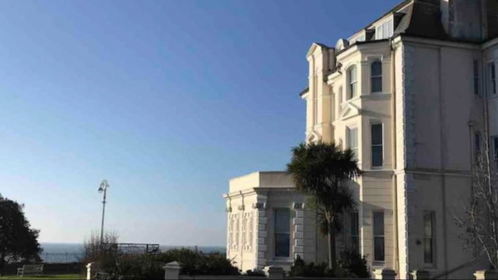 The Leas View - Folkestone