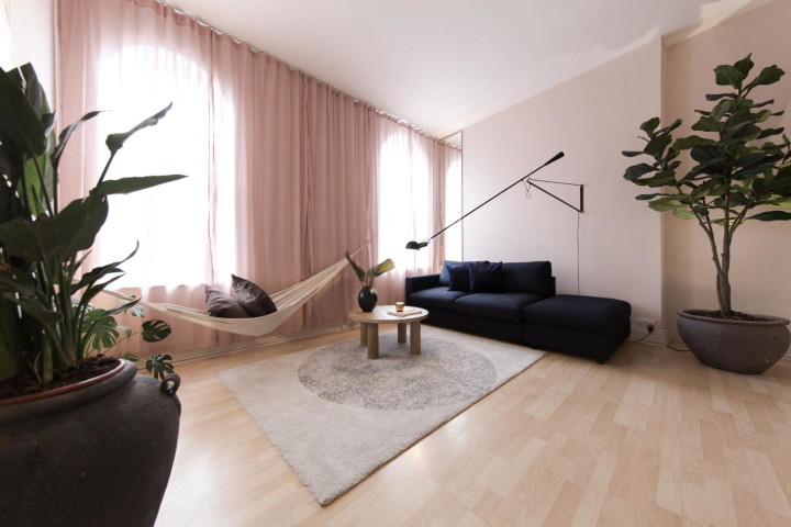 Shoreditch Loft W 100inch Cinema, Premium Mattress & Hammock, By The Design Traveller - Hertfordshire