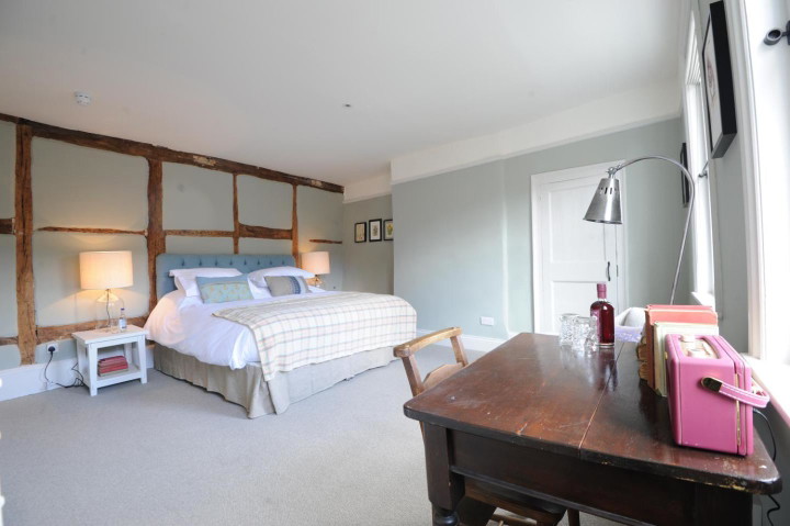 Bel And The Dragon-kingsclere - Newbury