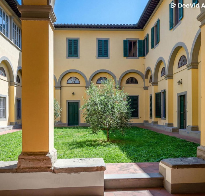 Antonia's Home - Florencia