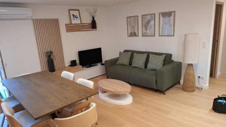 Historic Bright And Beautiful Apartment In Old Nice With Castle Hill View - Carros