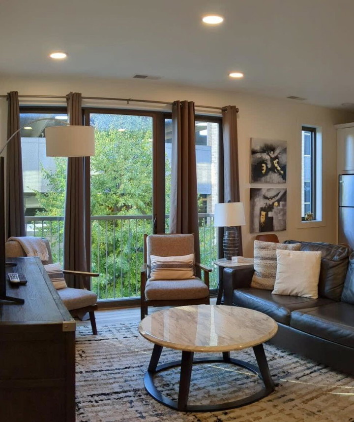 Capri Condo In Downtown Traverse City - Traverse City, MI