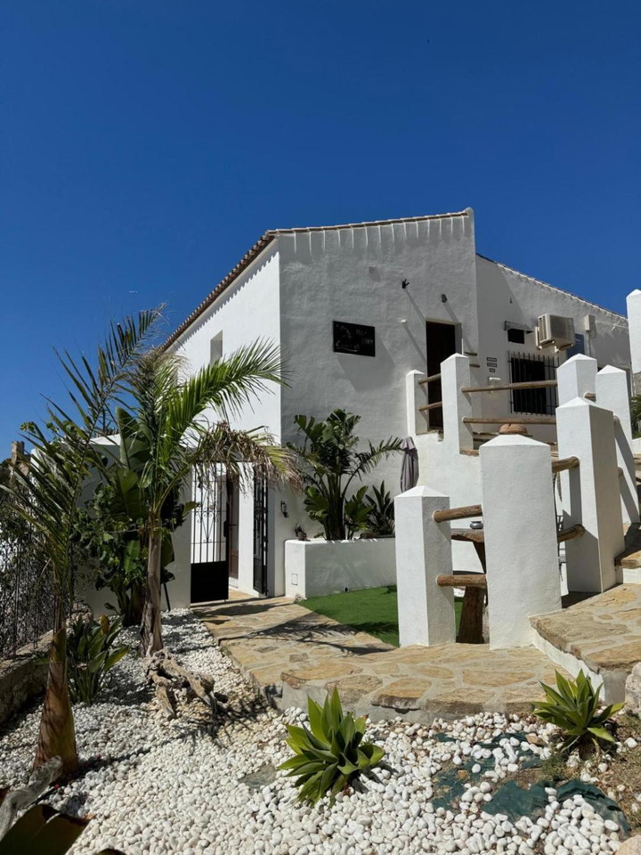 Villa Lomy Casares - Andalusia