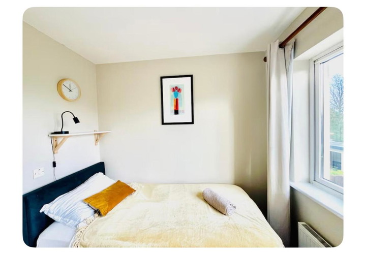 Single Room In Family Home - Limerick