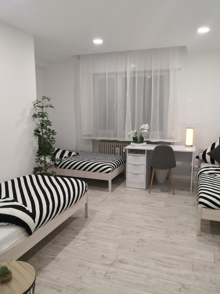 Schöne Und Optimal Gelegene Wohnung - Frankfurt