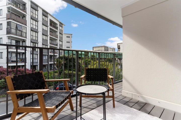 Westlight Apartment - Henderson Holiday Home - Auckland