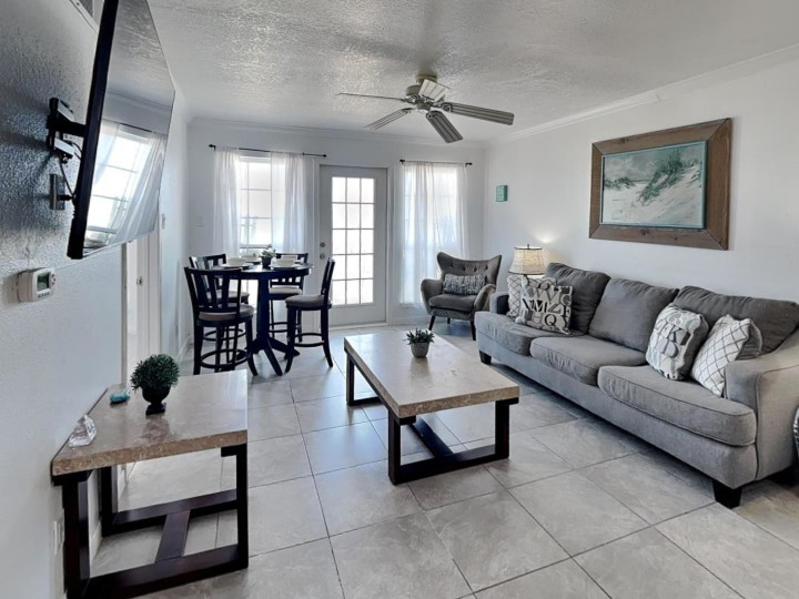Victorian 8201 - Galveston, TX
