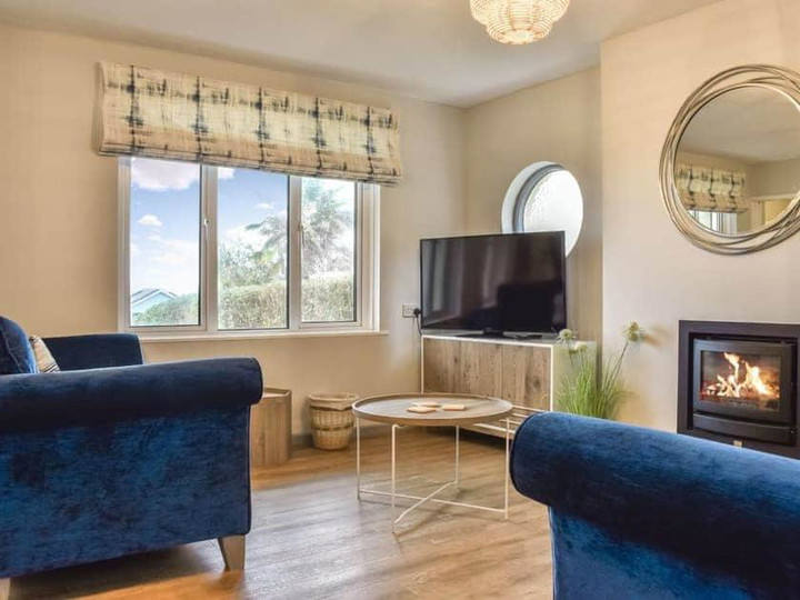 Nicosia House With Sea Views. - Westward Ho!