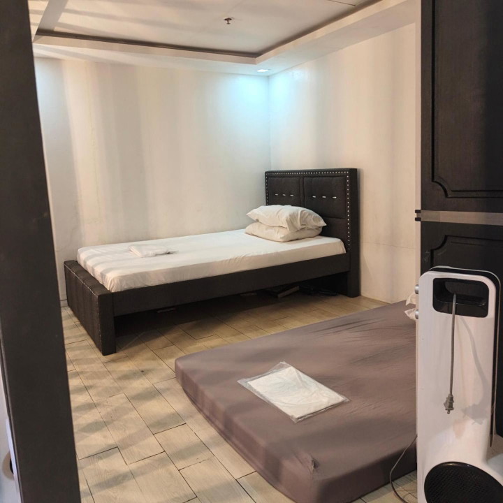 Victoria De Morato - Quezon City