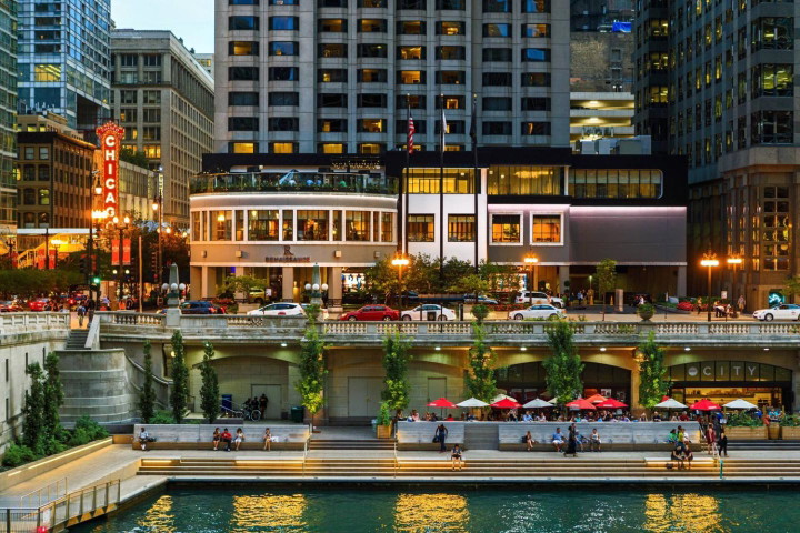 Renaissance Chicago Downtown Hotel - Chicago, IL