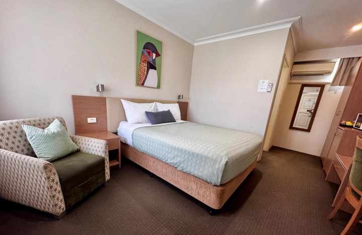 Colonial Terrace Motor Inn - Raymond Terrace