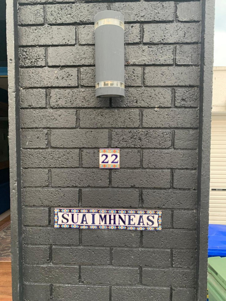 Suaimhneas, Ennis - Ennis