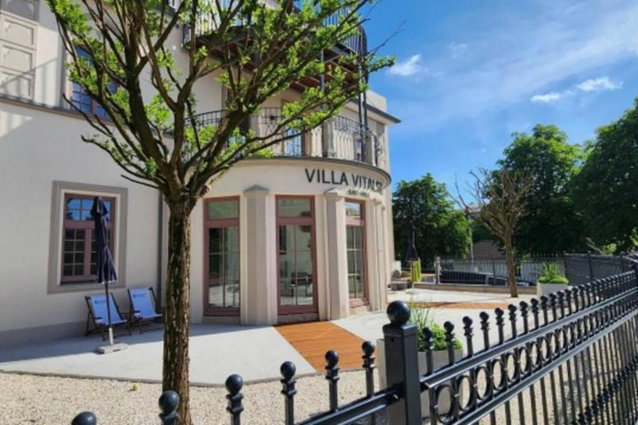 Luxus-apartment In Historischer Villa, Balkon & Lift, Nähe Therme Bad Hall - Wels